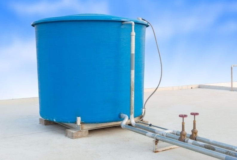 Materiales para construir tanques plásticos y sus aplicaciones