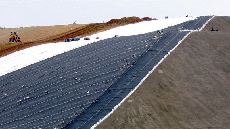 Ventajas y aplicaciones de geomembranas HDPE